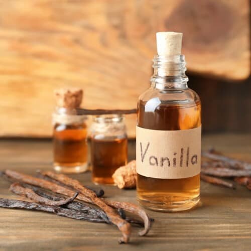 Best Vanilla Extract Substitute - Also The Crumbs Please